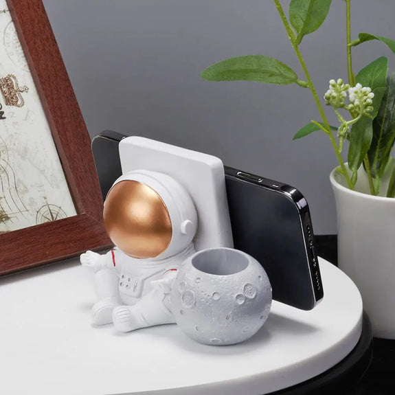 Astronaut Shape Phone Holder – ArtiZen Aura